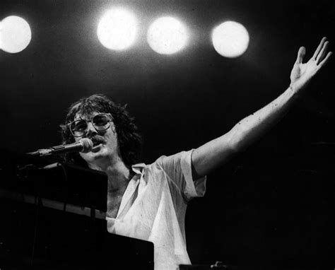 La Legislatura Porteña Homenajeará A Charly García A 40 Años De Clics