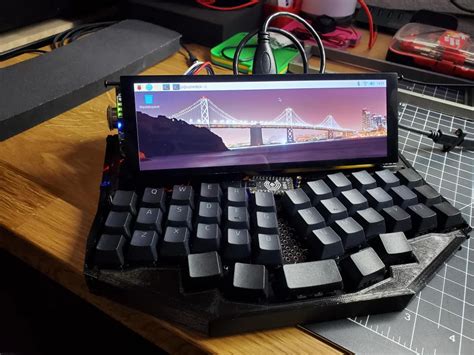 Raspberry Pi Cyberdeck Shares Space With Intel Nuc Artofit