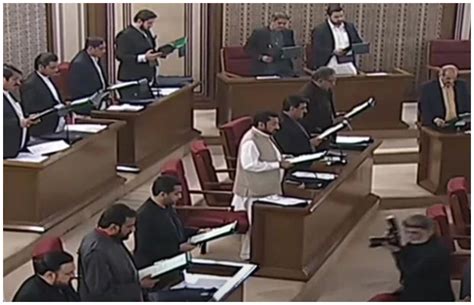 57 Newly Elected Members Of Balochistan Assembly Sworn In Oyeyeah