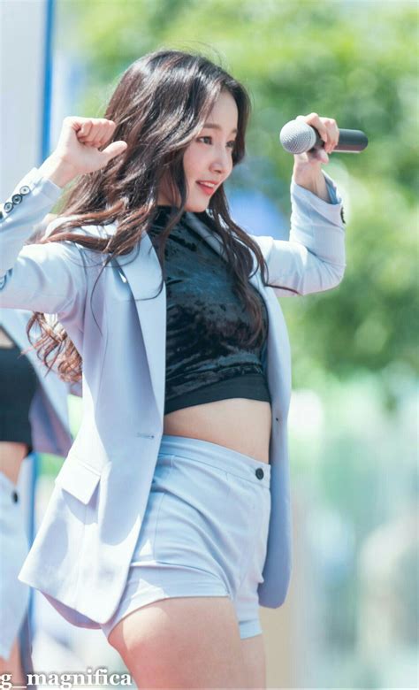 Yeonwoo♡momoland♡leedabin 女性モデル 韓国女性 女性