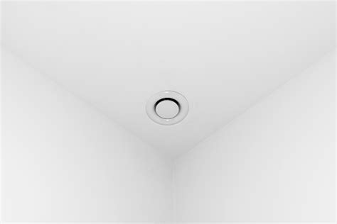 열 회수와 국내 기계 환기 방에 천장에 눈에 보이는 배기 기막 0명에 대한 스톡 사진 및 기타 이미지 0명 공기 오염