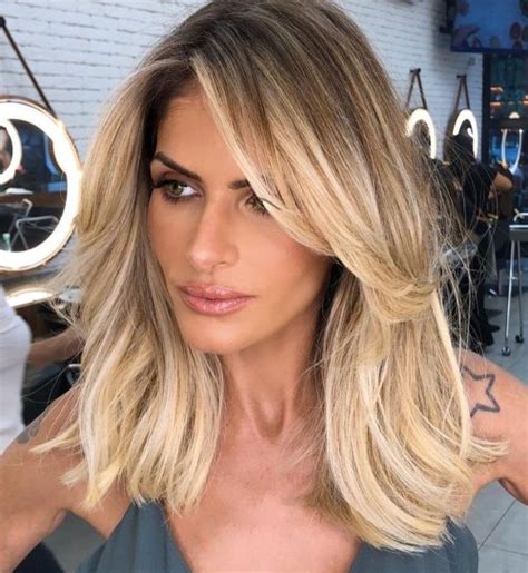 30 Low Maintenance Medium Length Hairstyles For 2025