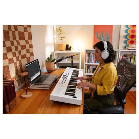 Roland Go Keys 5 Music Creation Keyboard White At Gear4music