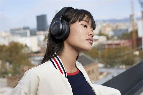 Redefine Your Listening Experience With The JBL LIVE Series NXT Malaysia