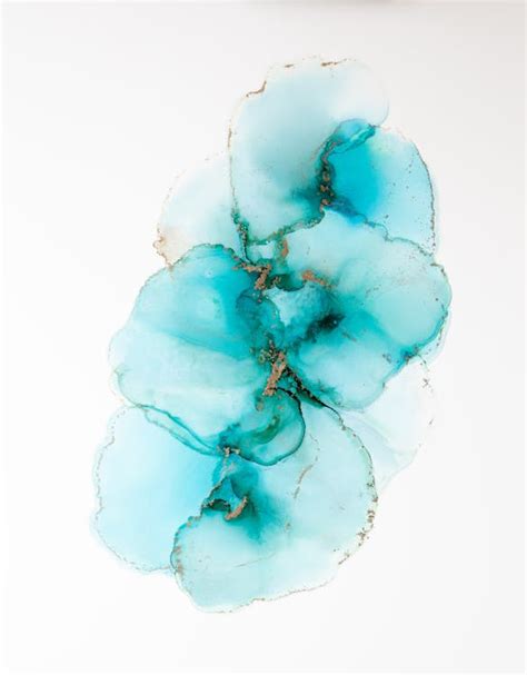 골드 관념적인 구성 그림 나타내는 다이나믹한 다채로운 독특한 디자인 럭셔리 물 미니멀리스트 미술 밝아진 배경 블루 비대표적 비주얼 선명한