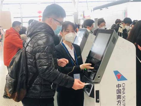 春运前十日，南航上海运送旅客超11万人次航班进出港三亚