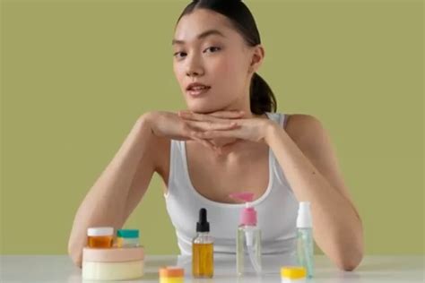 Urutan Lengkap Memakai Skincare Rutin Ala Korea Untuk Kulit Wajah Makin