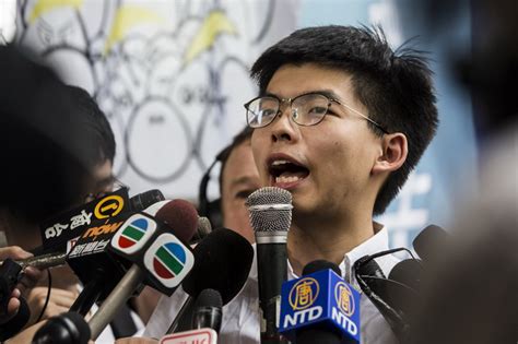 ‘โจชัว หว่อง แกนนำ ปชต ฮ่องกงพ้นคุก ยันร่วมชุมนุมกดดันผู้ว่าฯ ‘แคร์รี