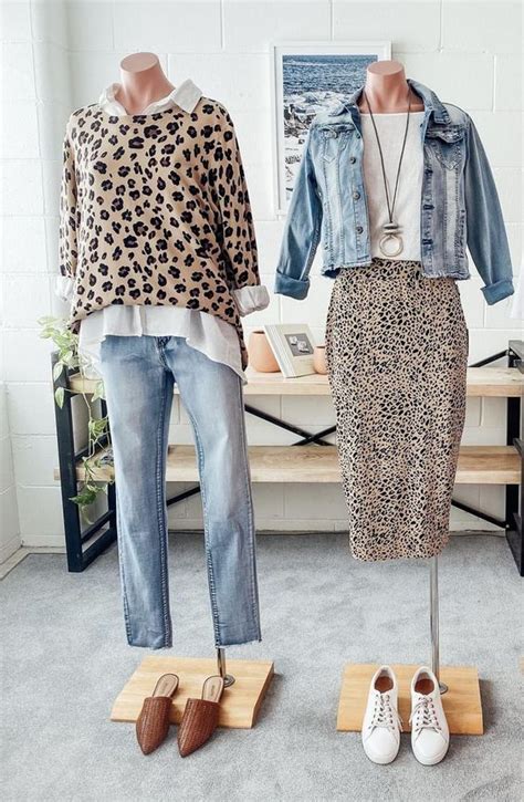 20 Easy Everyday Outfits For Women Over 50 Valemoods Stylish