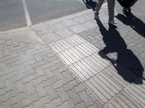 Guidance And Directional Tactile Pavers Download Scientific Diagram