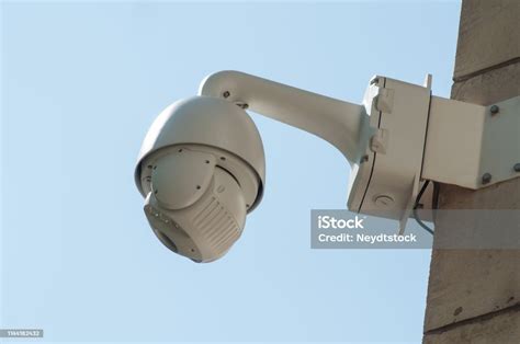 돌로 벽에 보안의 흰색 보안 카메라 0명에 대한 스톡 사진 및 기타 이미지 0명 감시 개념 Istock