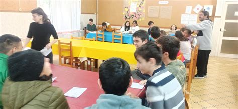 Bloc EE Mare de Déu Montserrat La COMunitat