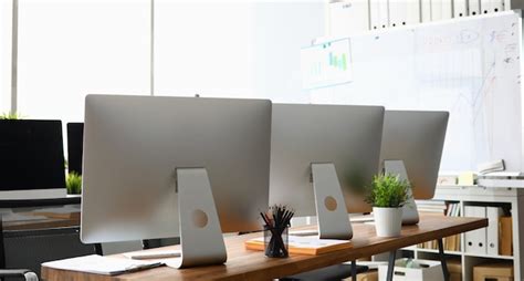 Premium Photo Computers On Pc Compuiter Class