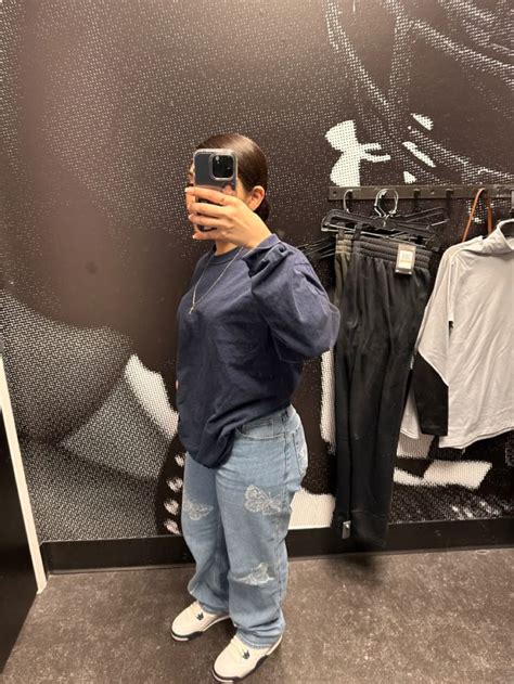 Girl Wearing Jordan 4 At Kevin Sturgis Blog