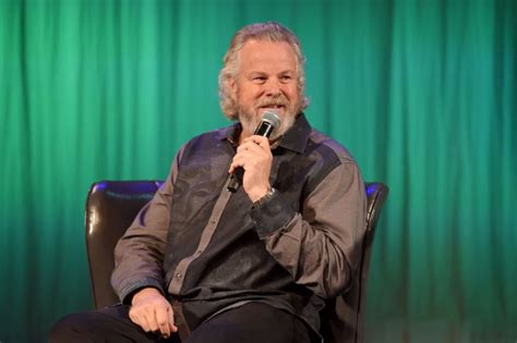 Robert Earl Keen Retiring For Good Singer Beautifully Ends Career Amid