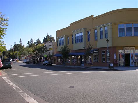 Downtown Sebastopol Ca This Is Main Street And The Cross Flickr
