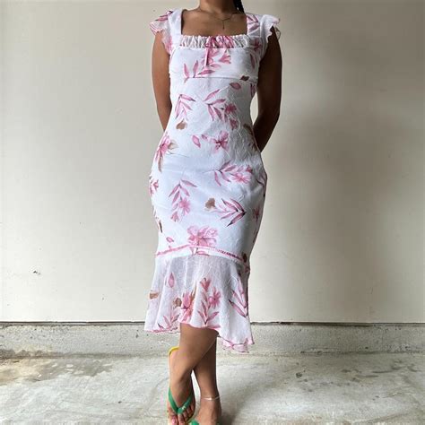 Beautiful Vintage Pink Floral Midi Dress By Depop