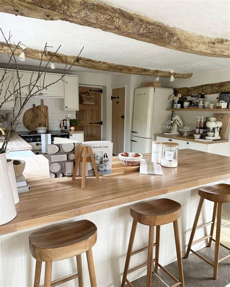 Rustic White Kitchen Ideas Cottage Pale Wall Tile Porcelain