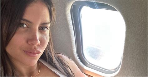 El Jugado Look De Wanda Nara Para Ir A La Cancha Que Despertó Amor Y