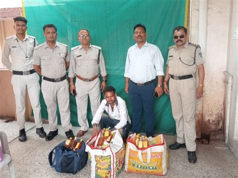 Excise Departments Raid Outside The Railway Station 350 Pav Liquor