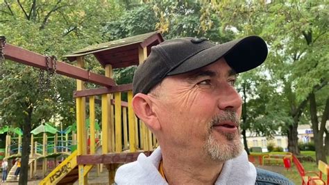 Тримали в гаражах та били про тортури окупантів в Мелітополі Youtube