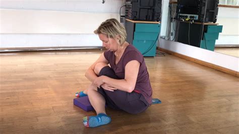 Piriformis Stretch Variation For Sciatica Stretch Therapy