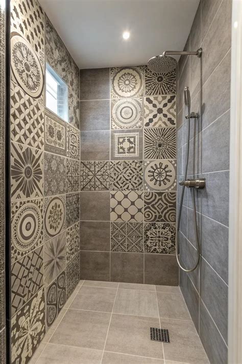 19 Creative Inexpensive Shower Wall Ideas