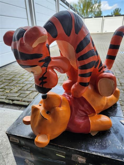 Extremely Rare Disney Winnie The Pooh Playing With Tigger Big Figurine