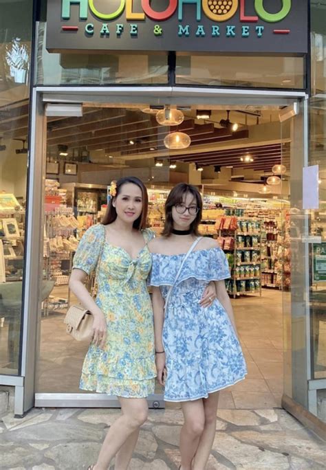 Con gái tuổi của Minh Thư xinh đẹp gợi cảm không kém mẹ