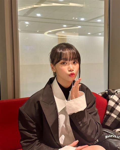 Le Sserafim Global On X Instagram Update Kim Kissy Face