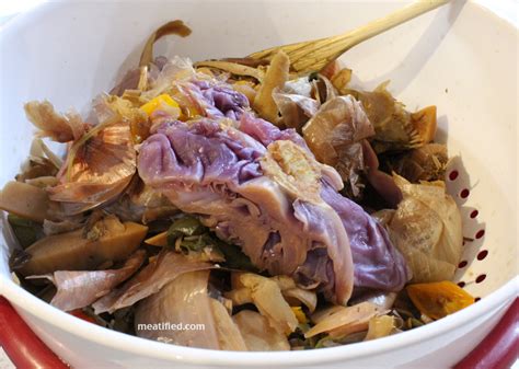 The Cheap Way To Make Vegetable Stock Meatified