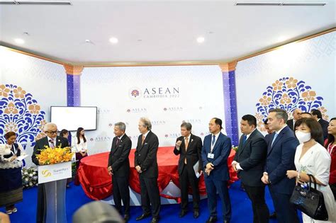 Unveiling Ceremony Of ”multi Modal Phnom Penh Logistics Complex” Pplc