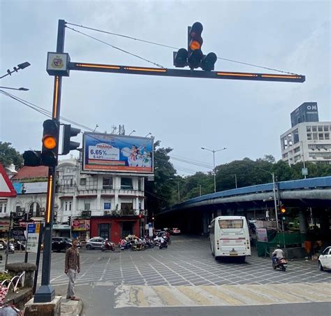 Mild Steel Single Arm Traffic Light Poles For Highway 9m At Rs 200000