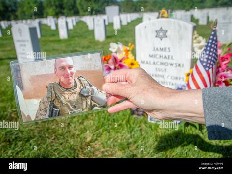Alison Malachowski Holds A Photograph Of Her Son Us Marine Corps Staff Sgt James Malachowski