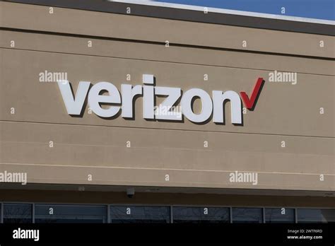 Greenwood March 16 2024 Verizon Wireless Retail Location Verizon