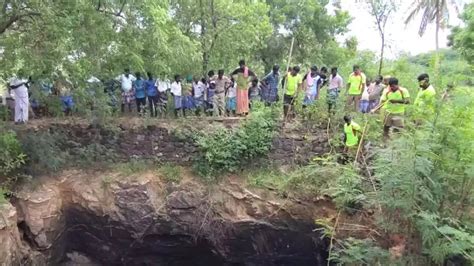 Crime News 4 வயது மகனை கிணற்றில் வீசி கொன்று தாய் தற்கொலை கரூரில்