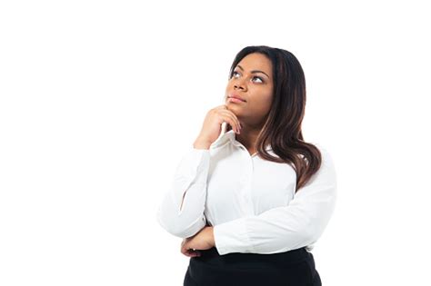 카메라를 향해 미소 짓는 생각에 잠긴 중유럽식 여성사업가인 루킹 바라요 2015년에 대한 스톡 사진 및 기타 이미지 2015년 경영자 귀여운 Istock