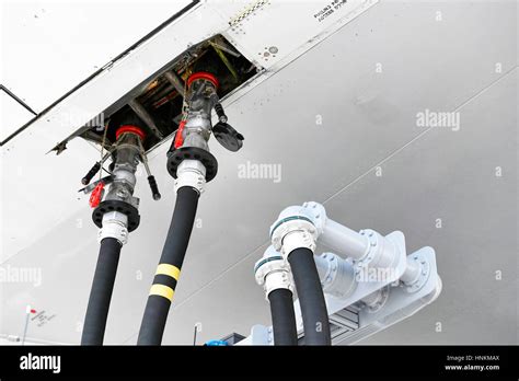Tank Nozzle On Wing Refueling Thai Airways Boeing Boeing 747