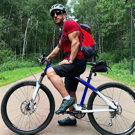 Иван Красавин биография фитнес блогера