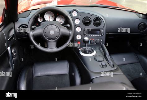 Car Dodge Viper Srt 10 Convertible Model Year 2003 Red Fghds