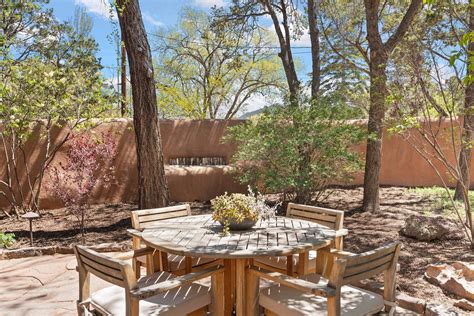626 Camino Rancheros Santa Fe Nm 87505