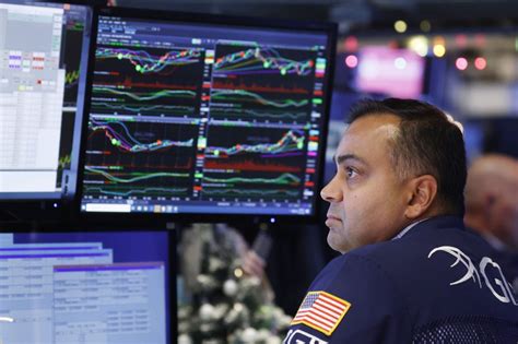 Stocks Close Down Putting All Three Major Indexes On Track For Weekly Losses UPI