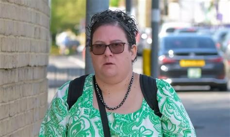 Жена представяща се за мъж склонила партньорката си да правят секс но след това СНИМКИ