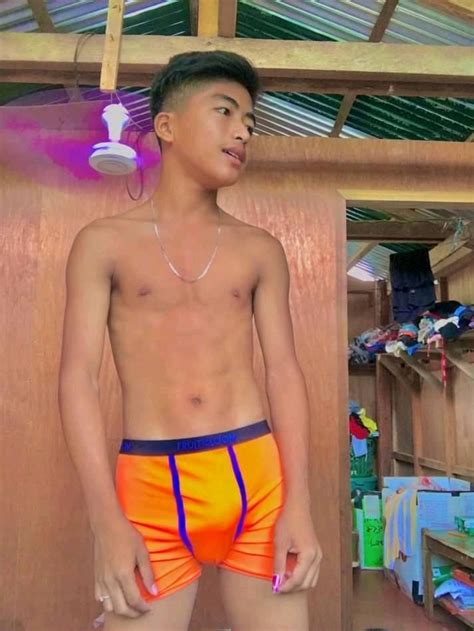 Jovenes En Boxer