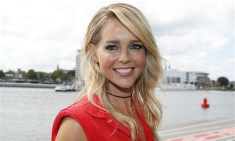 Bekijk Ze Hier De Vakantiekiekjes Van Chantal Janzen Flair Voor