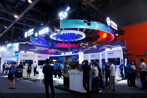 展台设计、展会照片、科技展台、（上百个科技风格参考）图片由【三模网】分享三模网展台照片网 站酷zcool