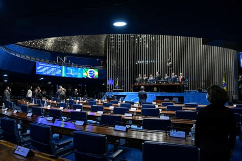 Pec Da Transição Passa A Valer E é Bem Diferente Do Plano Original
