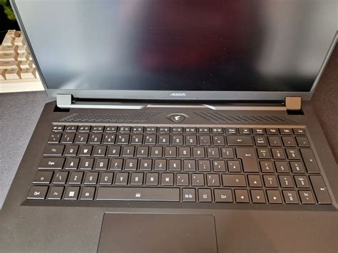 Aorus 17h I7 13700h And Rtx 4080 Gaming Laptop Review Page 2 Eteknix
