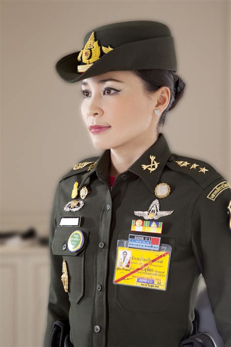 พระราชินีนักบิน “สมเด็จพระนางเจ้าสุทิดา ฯ” นักบินหญิงแห่งกองทัพอากาศ