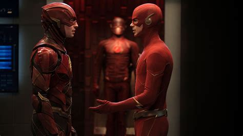 The Flash Crisis On Infinite Earths Wallpapers Wallpaper Cave